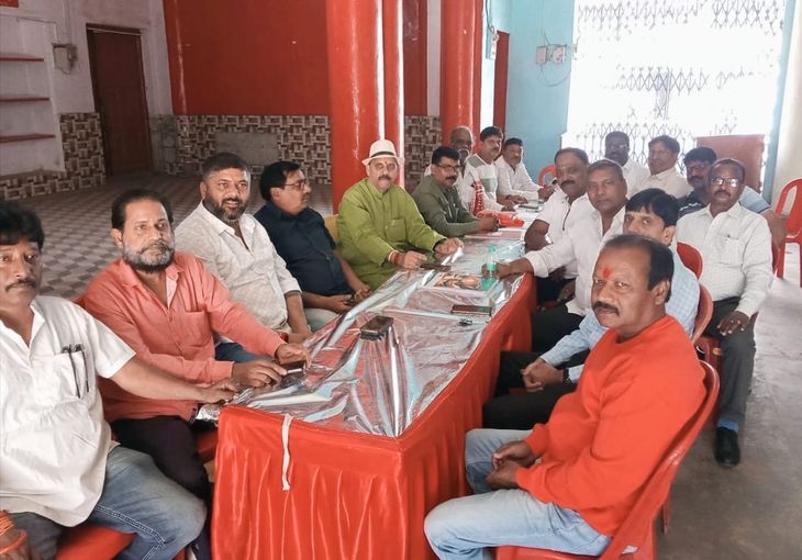 Officers of Shri Mahavir Mandal will visit all the Akharas today and ...