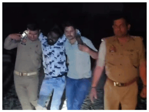 Varanasi News Encounter between miscreants and police in Varanasi, two ...