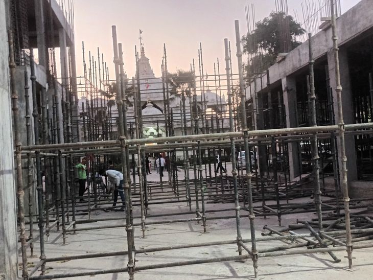 A big gift was received for the renovation of Chhapia temple