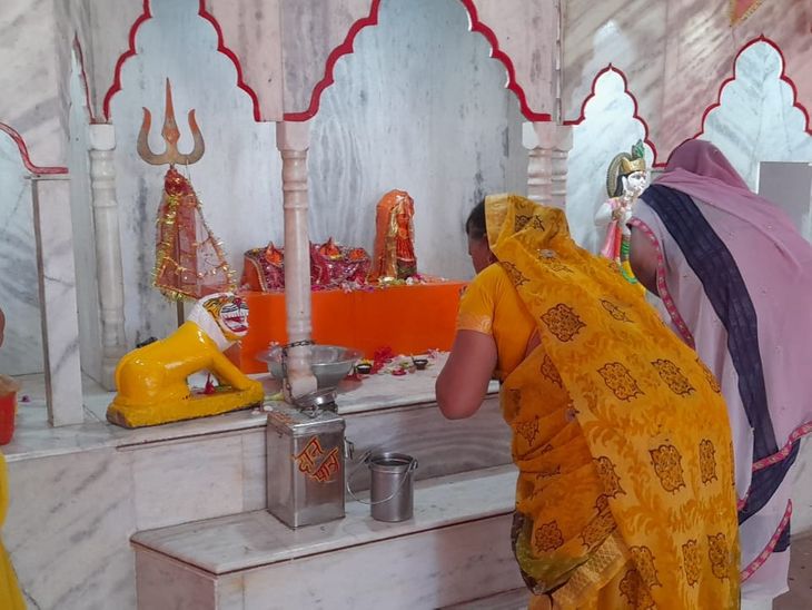 The ancient Chamunda Shakti Peeth of Jalesar | जलेसर का प्राचीन ...