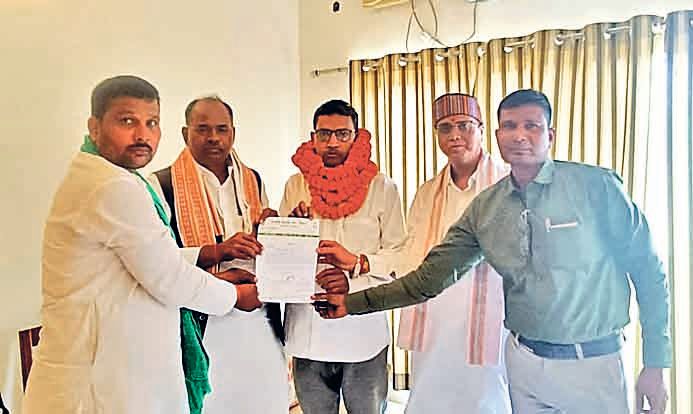 Bablu Gupta of Sikta became the Principal General Secretary | प्रधान ...