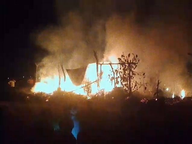 Fire in a farmer's hut in Etawah