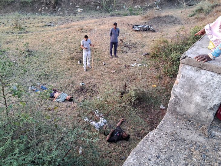 High speed bike fell from culvert in Ramganj Mandi, one died ...