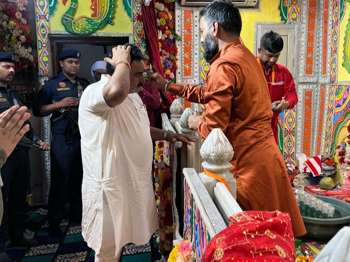 Haryana Assembly Deputy Speaker Krishan Lal Midda Visit Beri Temple ...