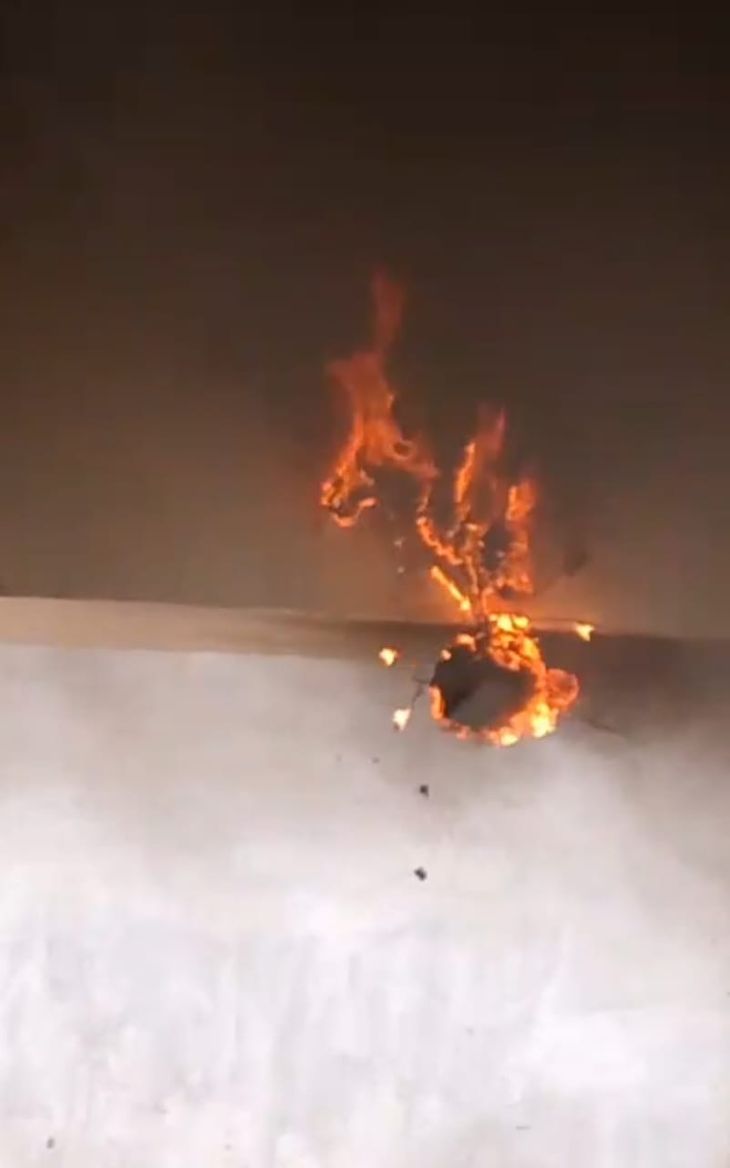 Fire broke out due to short circuit in the meter and switch board of ...