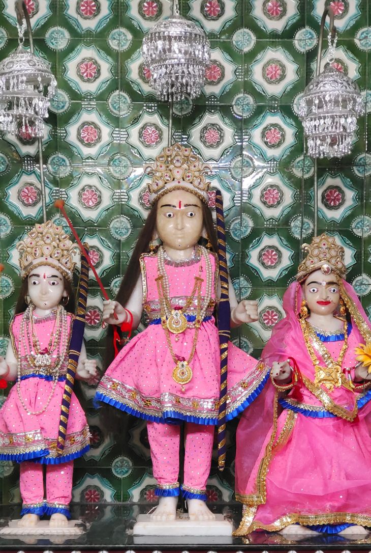 Shri Tejanand Bihari Data Mandir is a wonderful confluence of Mewari sculpture, it was built by ...