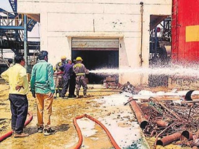 Two injured in boiler explosion in Bareilly | बरेली में बॉयलर में हुए ...