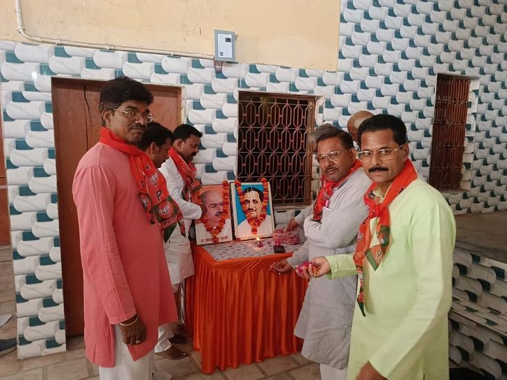 BJP MLA gave an important message to the workers in Jalesar | जलेसर में ...