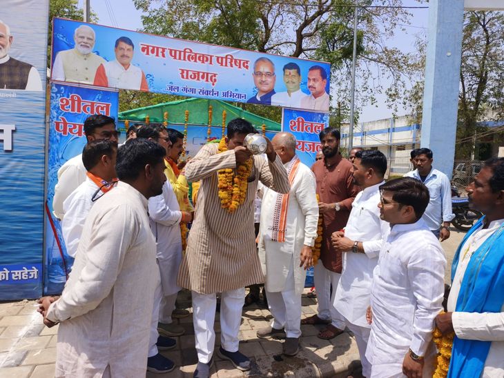 Cold water drinking facility started in Rajgarh District Hospital ...