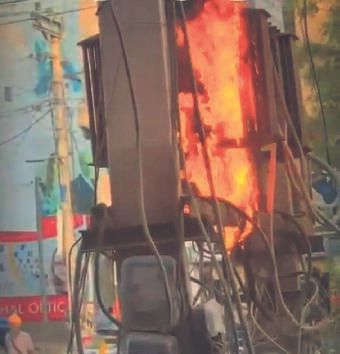 The transformer caught fire due to heat, a major accident was averted ...