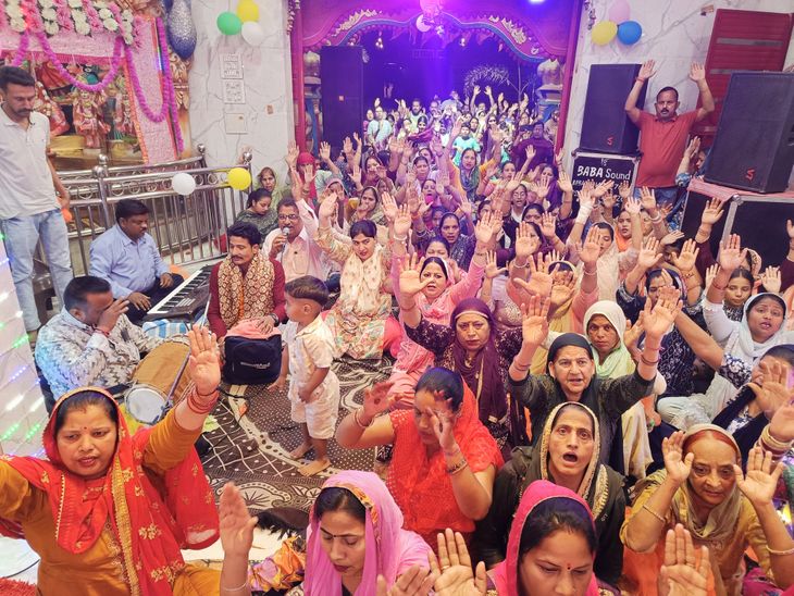 'Anjani Maa has given birth to a son, all the devotees congratulate ...