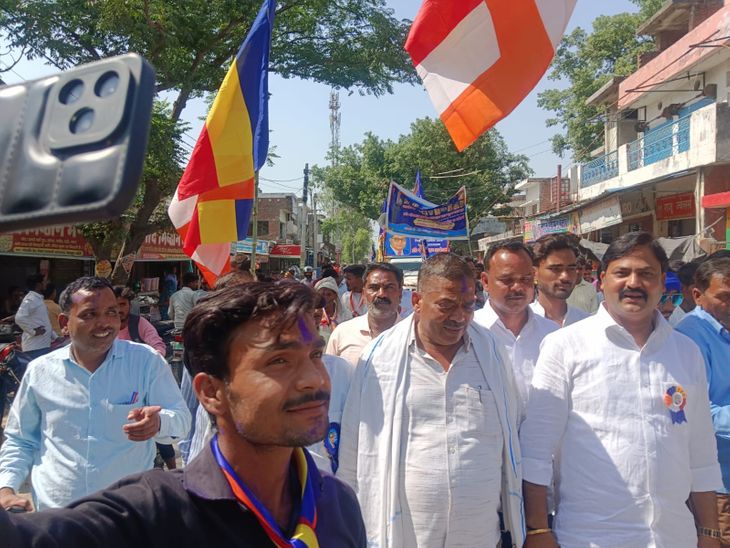 A huge crowd gathered on the birth anniversary of Baba Saheb Ambedkar ...