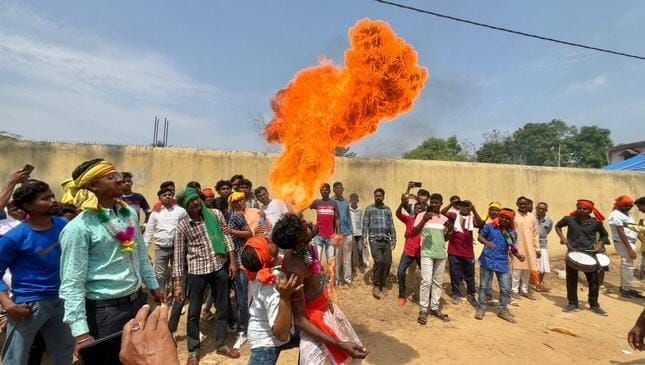 During Chadak Puja, the stubborn devotion of faith was seen in Bhurkuli ...