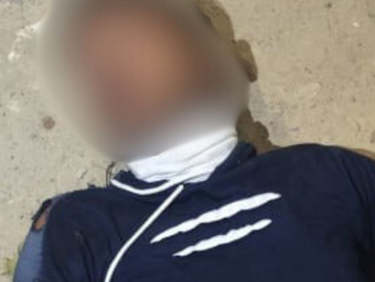 Bike and pedestrian collide at Gulra intersection | गुलरा चौराहे पर ...