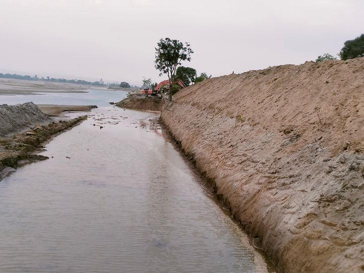 Relief to the village troubled by the erosion of Sharda river | शारदा ...