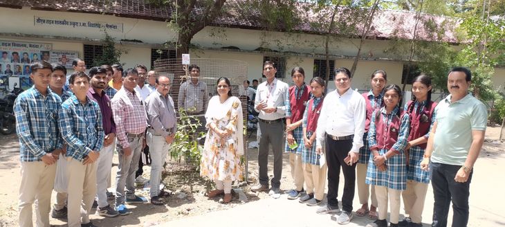 Children took a pledge to conserve nature, QR codes were put on plants ...