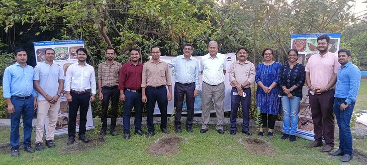 Tata Steel planted trees in Sir Dorabji Tata Park on World Earth Day ...