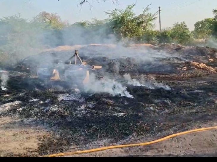 Fire broke out in the field due to electric sparking in Bindki | बिंदकी ...
