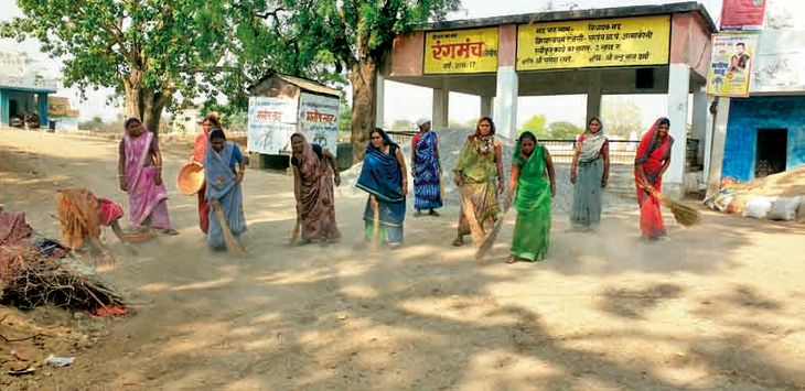 Cleaning campaign started by women groups in Amakoni village through ...