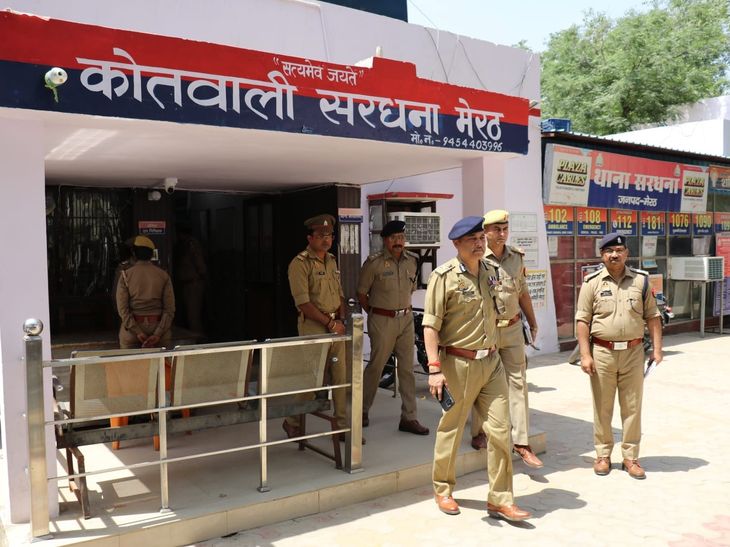 ADG Meerut Zone gave instructions on Police Station Solution Day | ADG ...