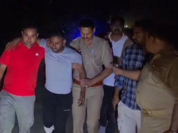 Encounter with electric wire thief gang in Baghpat