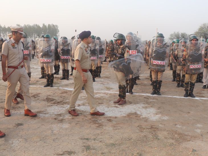 Hisar, SP Hansi Inspects, Weekly Parade Mock Drill | Update News ...