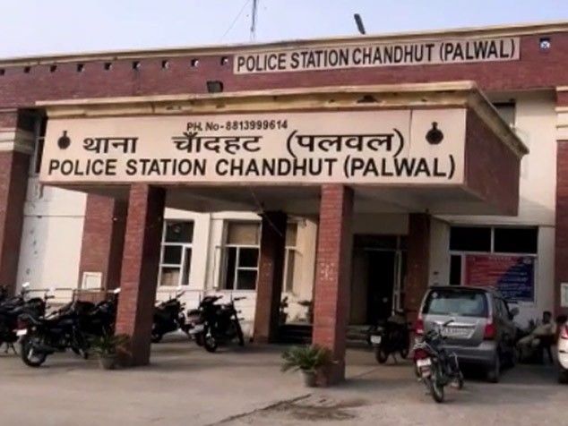 Palwal, One Dead, Four Injured | Tractor Car Collision | पलवल में कार ...