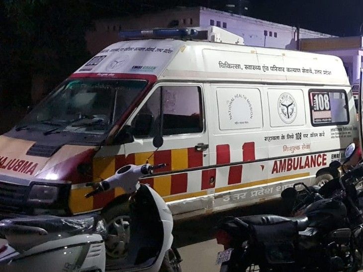 Bike collided with a stray cattle in Mawai | मवई में छुट्टा मवेशी से ...