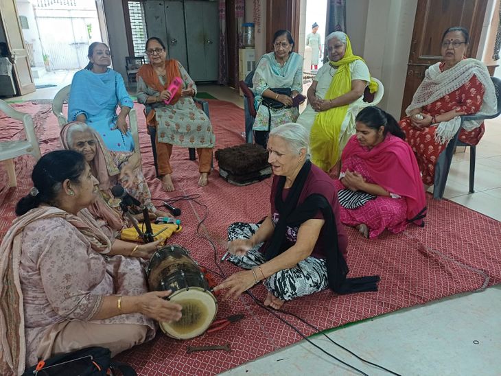 Shyam, the flute player, come to my streets... | मुरली बजाने वाले श्याम ...