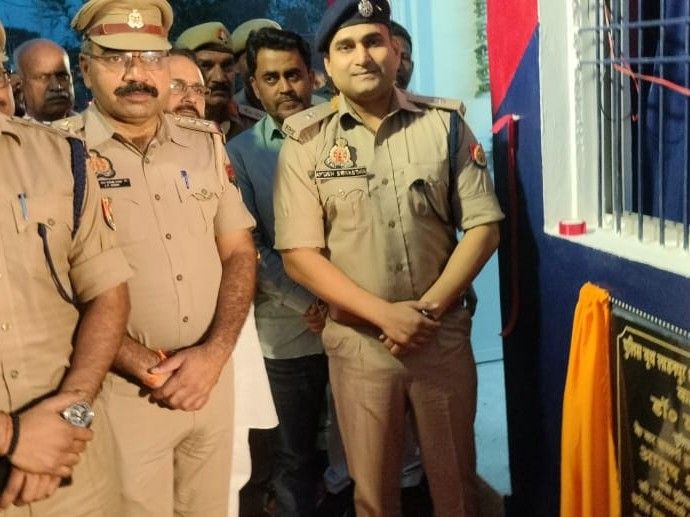 Inauguration of two new police assistance booths in Jaffrabad