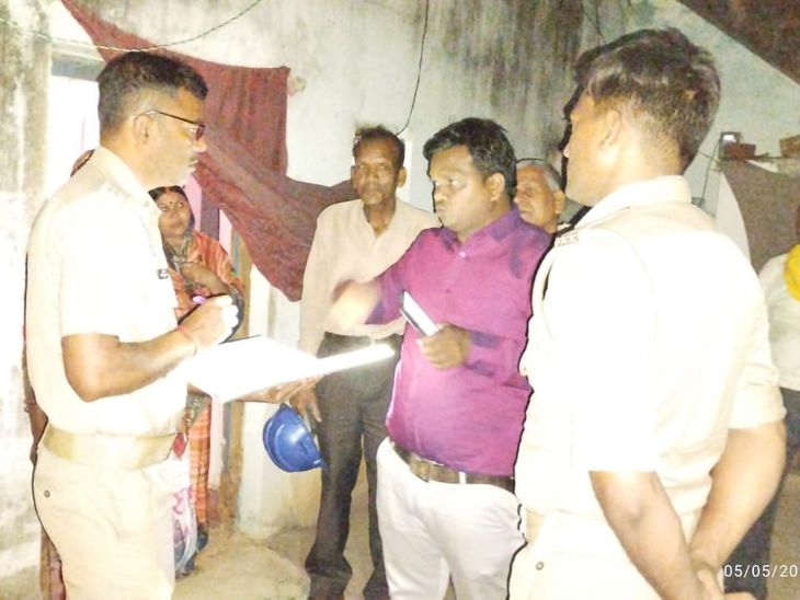 Jewellery and cash worth Rs 2 lakh stolen in Duddhi | दुद्धी में 2 लाख ...