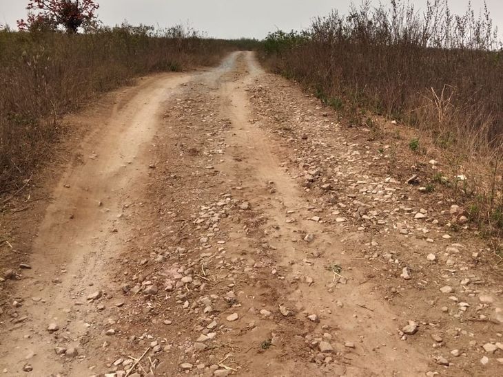 Dozens of roads in Babhani are in bad condition | बभनी में दर्जनों ...