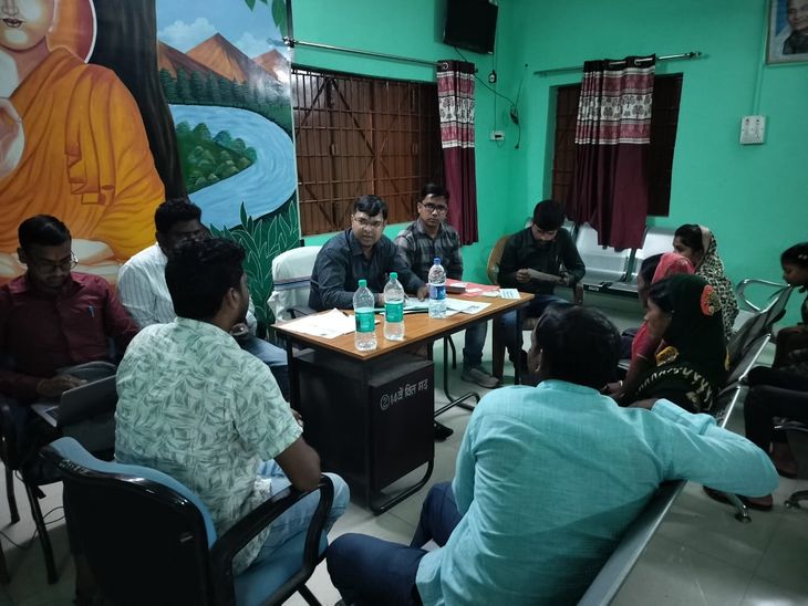 Assistant Labor Commissioner met the families of the workers and ...