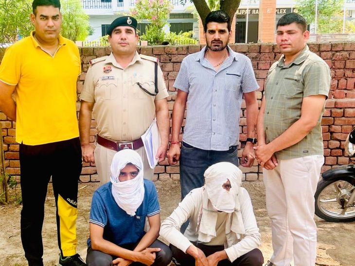 Hisar, Barwala Police, Arrests Two Weapons | Smuggling Case