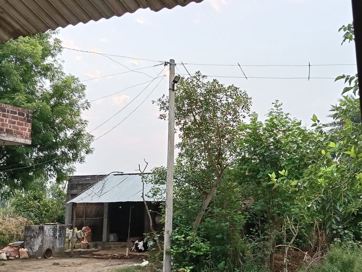 There is no electricity in many villages including Kukha Rampur