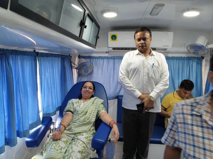 Blood donation is a means of saving human life: Agarwal | मानव जीवन को ...