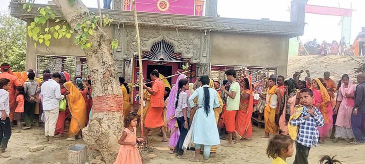 On Buddha Purnima in Bithan, devotees circumambulated the temple with ...