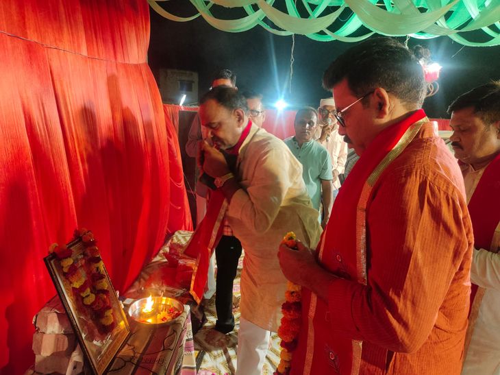 28th Jawabi Kirtan at Big Hanuman Temple of Biswan | बिसवां के बड़े ...