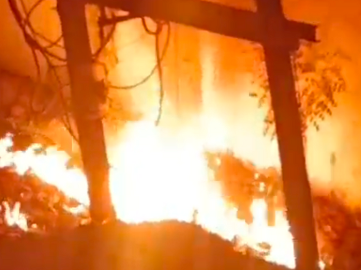 The area is in darkness due to fire in Jaura DP