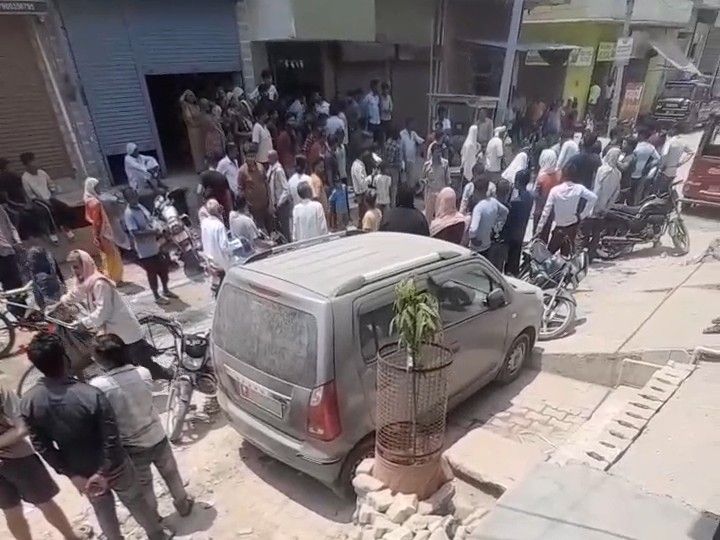 Case of releasing the accused after taking bribe in Mathura | मथुरा में ...