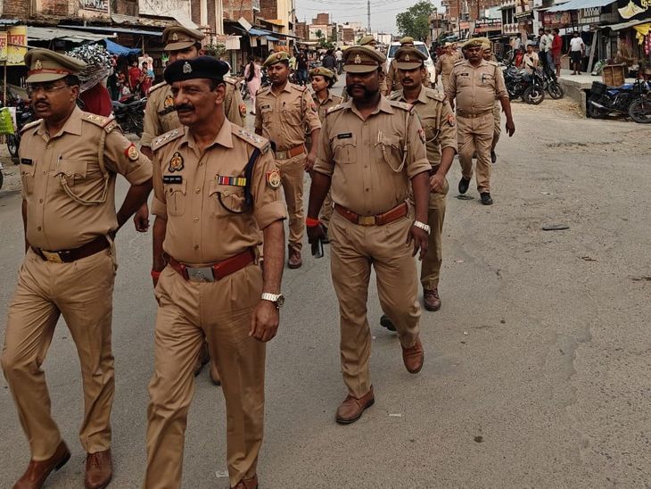 CO's foot march in Uruva | उरुवा में सीओ का पैदल मार्च: कई कस्बों में ...