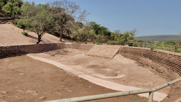 Repair of the tank built in the stupa complex, now water will stop in ...
