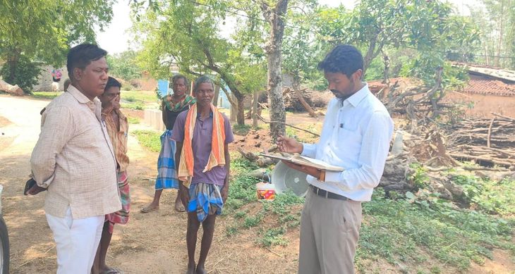 Bharno CO reached the house of international women footballer Sumati ...