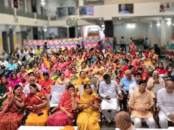 350 male and female disciples are participating in the Shramana culture ...