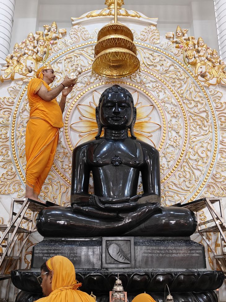Abhishek and Shantidhara done in Neminath Digambar Jain temple
