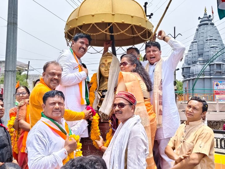 Tricolor Yatra started from Mandleshwar to Maheshwar
