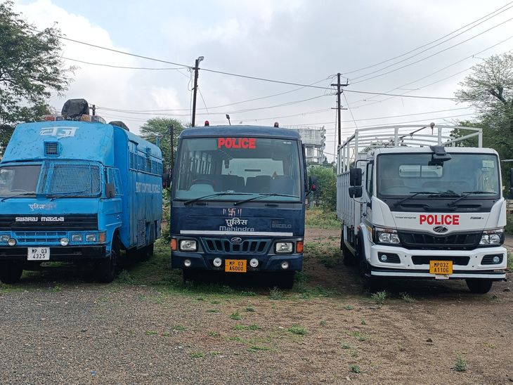 Pandhurna district police got new vehicles