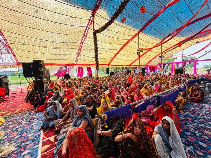 Bhagwat Katha: Kewat is a symbol of unselfish devotion: Pt. Scientist ...