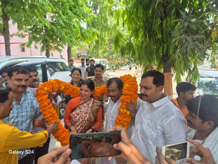 Member of Women's Commission arrived on Belsar tour | बेलसर दौरे पर ...