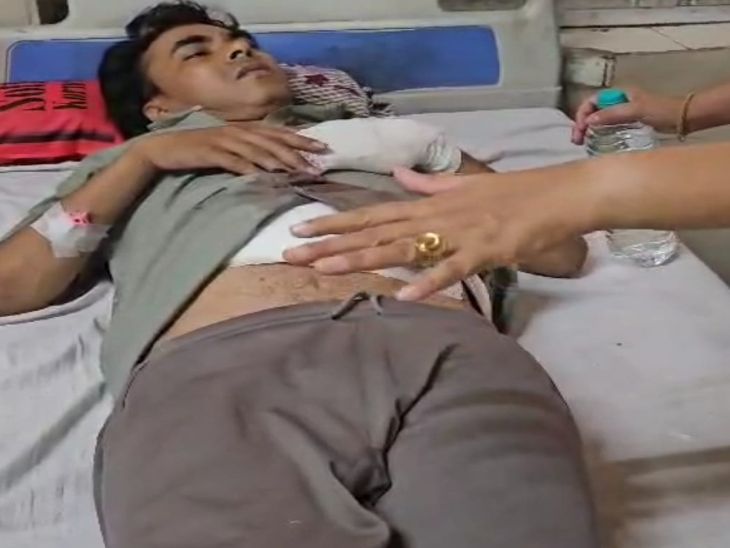 Rajasthan Kota Bhimganj Mandi Police Station cloth merchant Bhavesh Dixit was injured by the ...